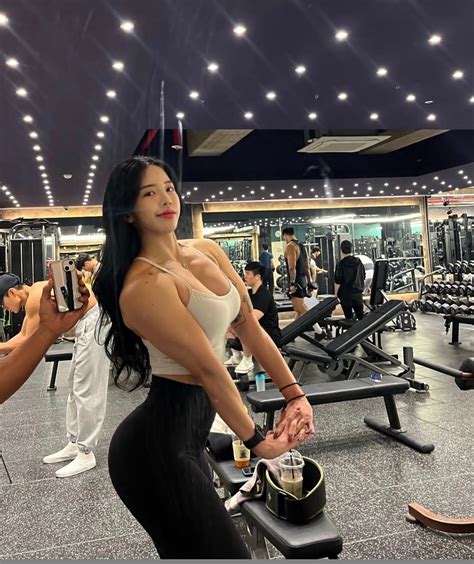 Hyeonjeong Kang (insta.hj2)