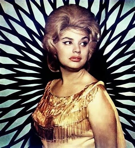 MORGANA - (65 anos) Cantora * SP (02/08/1934) + (04/01/2000) - LEÃO