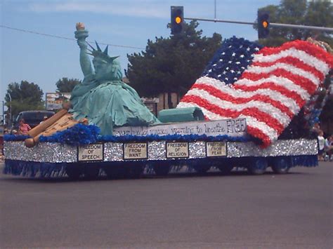 4th Of July Parade Float This Was One Of The Floats In The Flickr