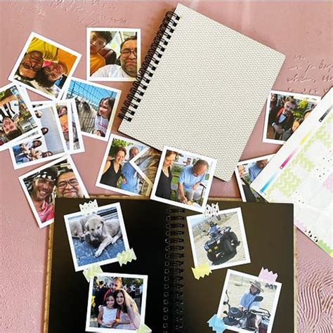 Ahşap Kapaklı Siyah Yapraklı Anı Kitabı Ve 27 Adet 6x6 Cm Fotoğraf Ve 100 Renkli Mini Etiket