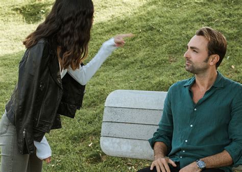 34 Subtle Red Flags That Indicate Someone Is A Bad Person Bored Panda