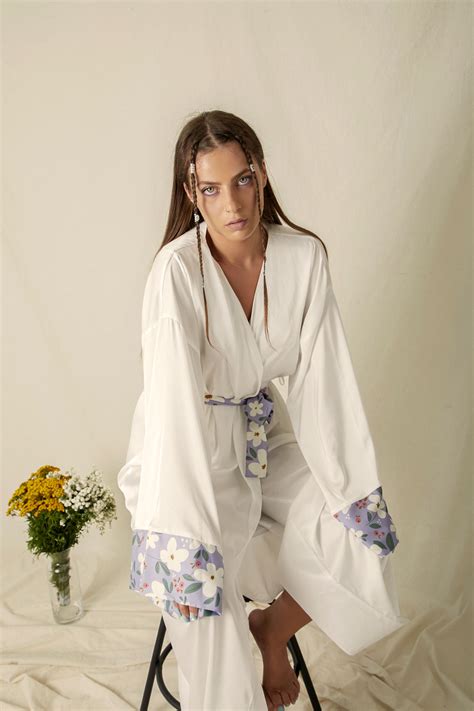 აბრეშუმის ხალათი თეთრი Ride Ge