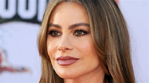 Inside Sofia Vergaras Past Cancer Diagnosis