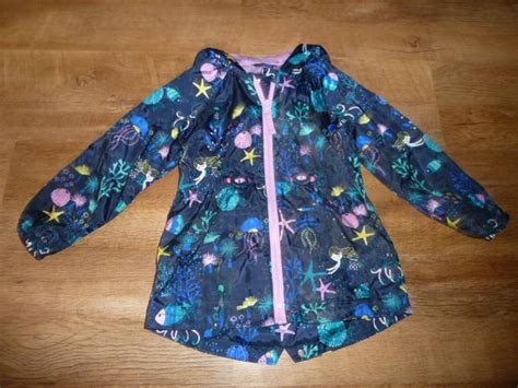 Marksandspencer куртка вітровка плащ на 4 5 років — ціна 185 грн у каталозі Плащі Купити дитячі