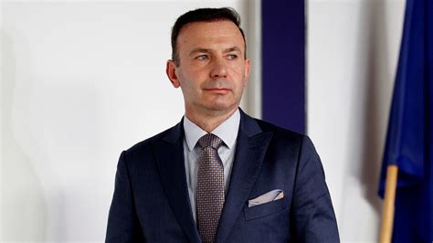 Президентът освободи главния секретар на МВР Nova