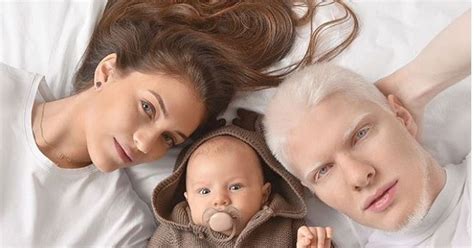 დედას უფრო ჰგავს ბერა ივანიშვილი შვილის ახალ ფოტოებს აქვეყნებს ფოტო Marao