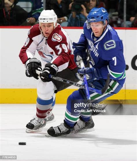Canucks Brendan Morrison Photos And Premium High Res Pictures Getty