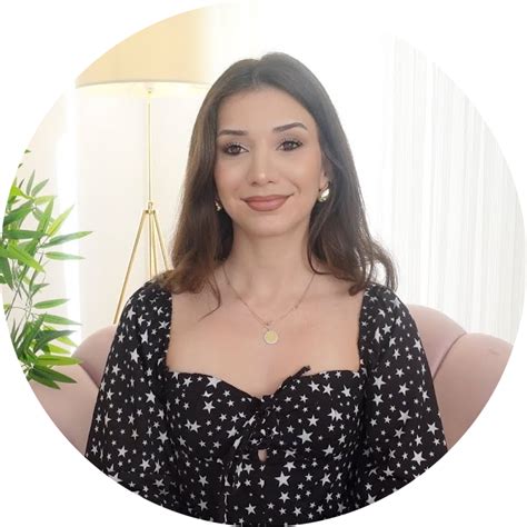 Sezin Karameşenin Yeni Romanı Yıldıza Dokunmak