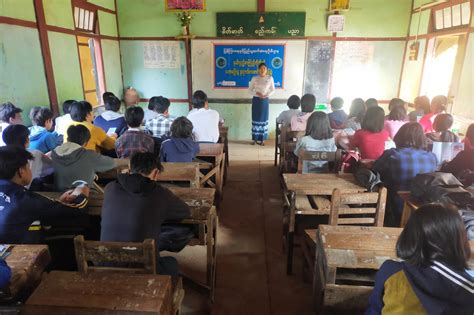 မင်းလှ အခြေခံပညာအထက်တန်းကျောင်းတွင် ၇၇ နှစ်မြောက် ပြည်ထောင်စုနေ့ အထိမ်းအမှတ် အသိပညာပေးဟောပြောပ