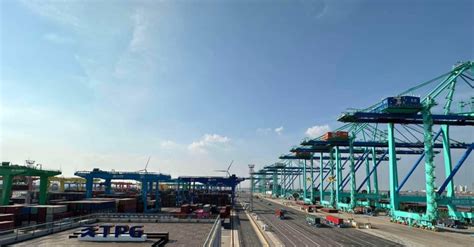 Тяньжин боомт дээр ачаа бөөгнөрсөн хэвээр байна Eguur Mn