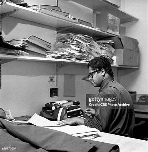 Wcbs Tv News Photos And Premium High Res Pictures Getty Images