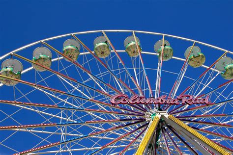 무료 이미지 바퀴 왜건 휴양 관람차 놀이 공원 회전 목마 여가 테마 파크 장난 관광 명소 놀이기구 공정한 환대 민속 축제 소란과 소동 1 년