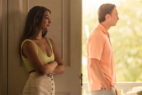 Outer Banks Hd Madelyn Cline Hd Wallpaper Rare Gallery