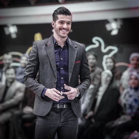 سعید عزت الهی هم اکنون در برنامه خندوانه در لباسی از راد