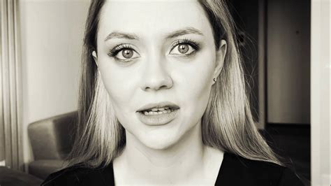 Вероника Тушнова «Пускай лучше ты не впустишь меня… Стихи о любви Youtube