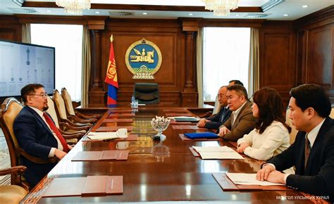 Г Занданшатар Газар бол улсын үндэс учир олон нийтээр хэлэлцүүлэх шаардлагатай