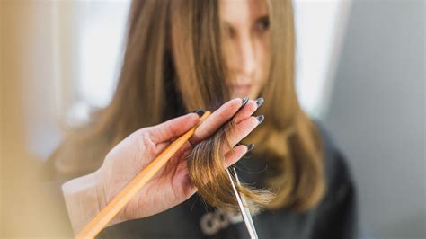 Лунный календарь стрижек на август 2023 года