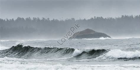 해변에 부서지는 파도 사진 무료 다운로드 Lovepik