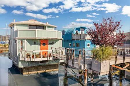 Floating Homes In Sausalito Houseboats For Sale In Marin County