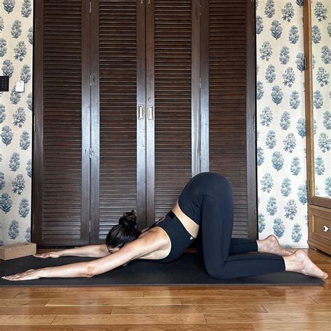 Deepika Padukone Doggystyle Pose Rbeautifulindianwomen2