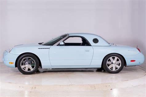 2003 Ford Thunderbird Volo Museum