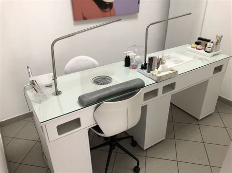 Стол для маникюра в 4 руки - фото