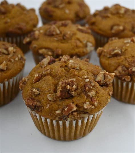 Pumpkin Muffins With Candied Pecans The Zesty Kitchen