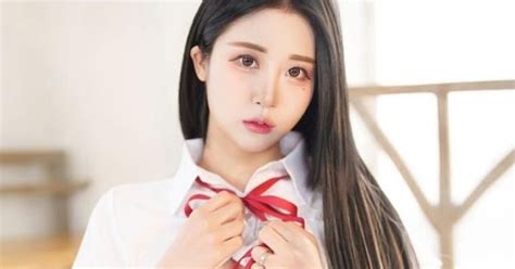 걸크 보미 언더붑 And 화난 뒷태