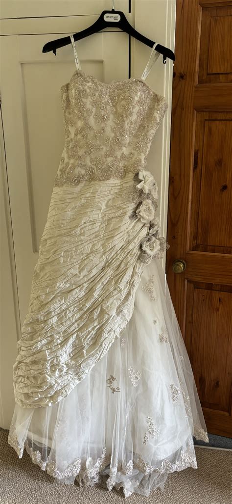 Ian Stuart Wedding Dress Save 66 Stillwhite