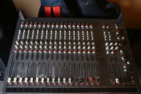 Amek Bc2 Vintage Analog Mixing Console With Lundahl Reverb Uk