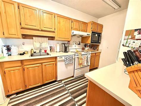 6455 Willingdon Ave 604 Burnaby Bc V5h 4e4 Mls R2995977 Zillow