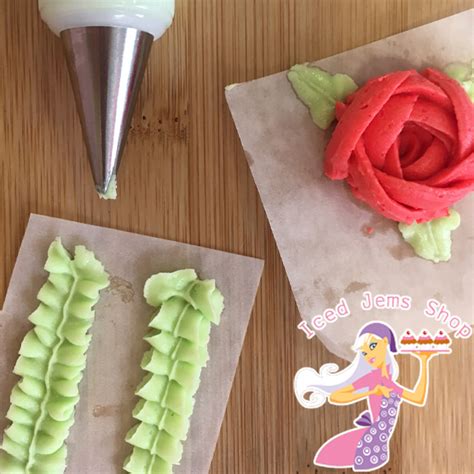 Small Leaf Piping Tip No66 Iced Jems