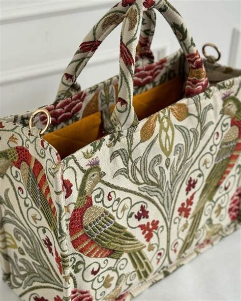 СУМКА ТОУТ КОСМЕТИЧКИ ИЗ Pinterest ЮВЕЛИРНАЯ БИЖУТЕРИЯ On Instagram Восхитительные птицы