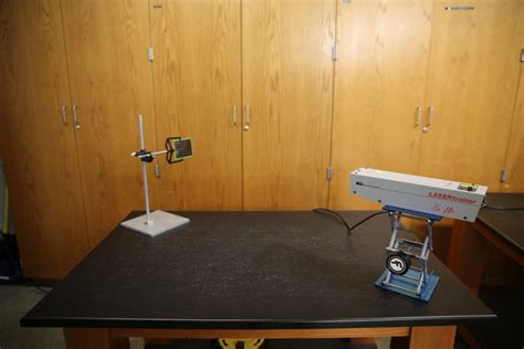 6D20 15 Diffraction Grating TAMU Physics Lab Center
