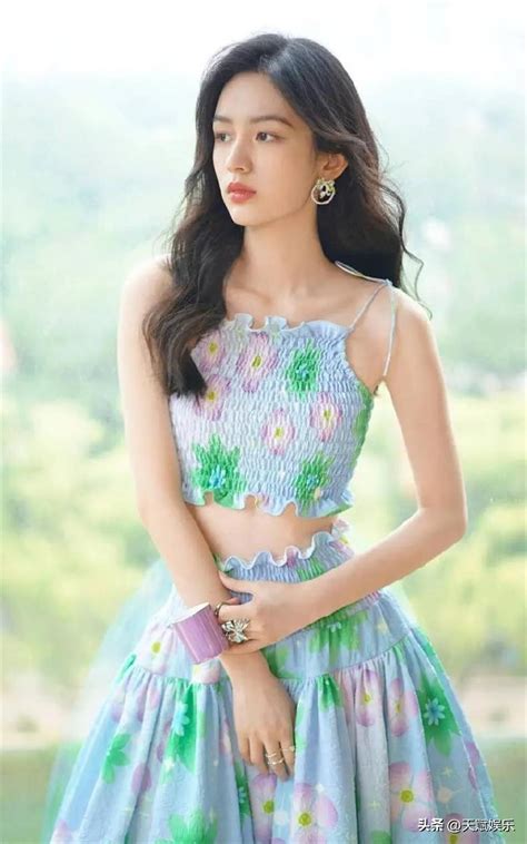 Photo Album Of Film And Television Actress Zhou Ye 6 Inews