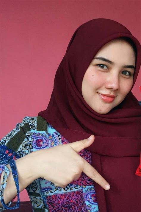 Wanita Muslimah Cantik Berhijab 53 Koleksi Gambar