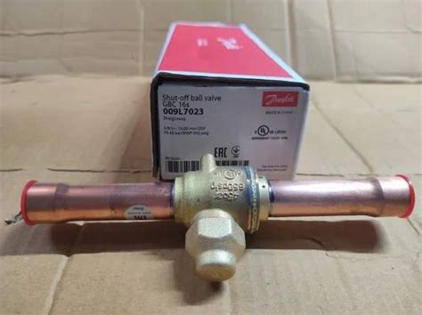 Standard Material Brass Danfoss Shut Off Valve At Piece In Surat