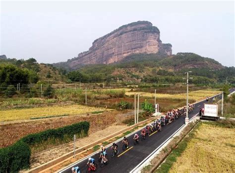 丹霞山阅丹公路