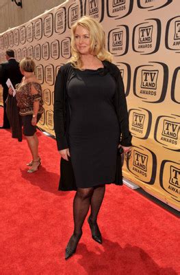 Donna Dixon — The Movie Database Gxqee