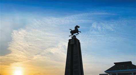 商丘马踏飞燕 鹤壁 由来 大山谷图库