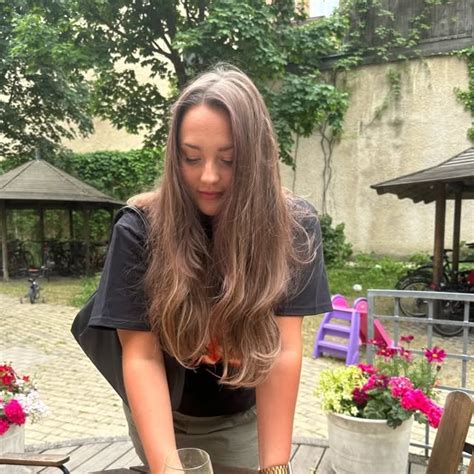 Isabelle Isabellestrandhs • Threads Say More