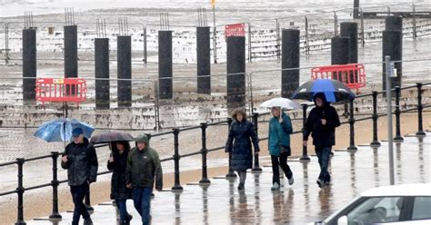 Weather Warning Issued For Grimsby As Met Office Warns Of Possible Flooding Grimsby Live
