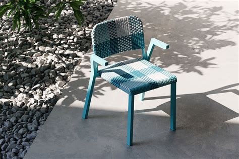 4l Pixie Arms Chair Lebello Contract Furniture