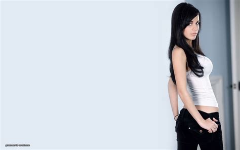 Brunette Gabriella Fox Jeans T Shirt HD Wallpaper Rare Gallery