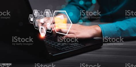 문서 관리 시스템 개념입니다 엔터프라이즈 콘텐츠 관리 디지털 자산 관리 문서 이미징 워크플로 기록 관리 효율적인 보관을 위한 온라인 문서 파일 데이터 소프트웨어 개념과