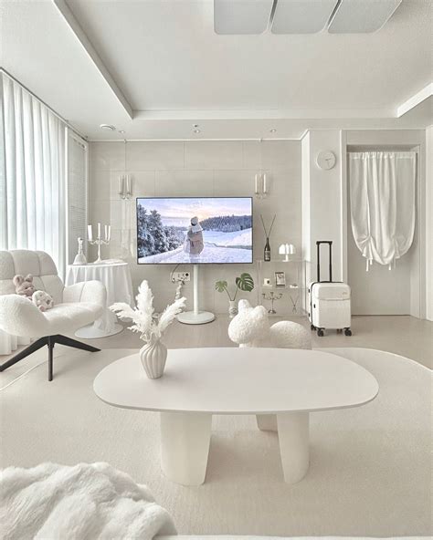 알콩이네👒 L 홈스타일링 L 소품인테리어 L 홈카페 제품제공 L 새로운 아이템 찾기🔎 알콩홈에 새로 온 아이템이 뭔지 찾아보셔요☺️ 찾으셨나요🔎 식탁이에요🤍 신혼 때