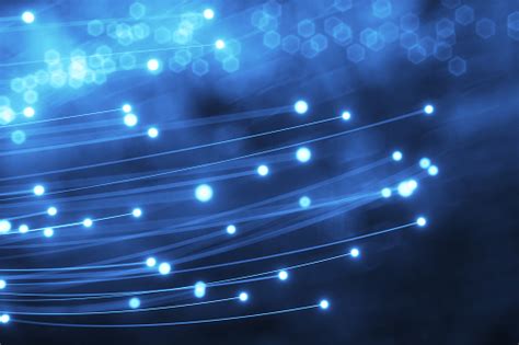 추상 빛나는 섬유 라인 추상적 인 파란색 빛나는 광섬유 라인 고속 인터넷 연결 3d 일러스트레이션을 위한 빠른 데이터 전송을 위한 밝은 광선 가상현실에 대한 스톡 사진 및