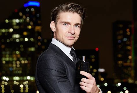 قیمت و خرید ادکلن مردانه