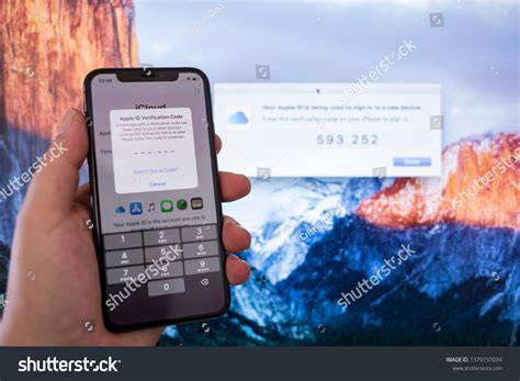 Two Factor Authentication Apple Images Stock Photos Vectors Shutterstock