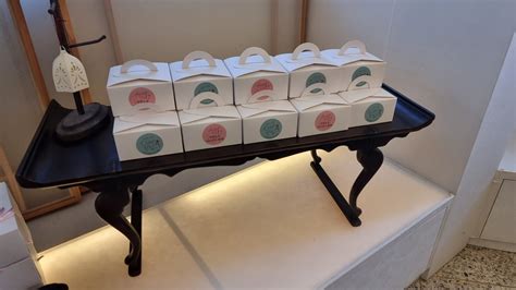 💙나비가 되고싶은 경프로💙 On Twitter 소리나는 술잔과 한살림 장만하는 기프트박스 목도리 선물받고 이렇게 해맑게 웃는 우리카수